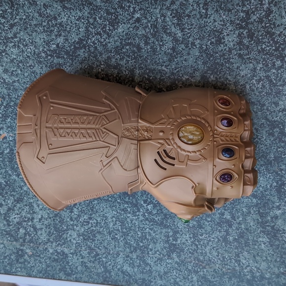 Marvel | Toys | Marvel Infinity Gauntlet | Poshmark